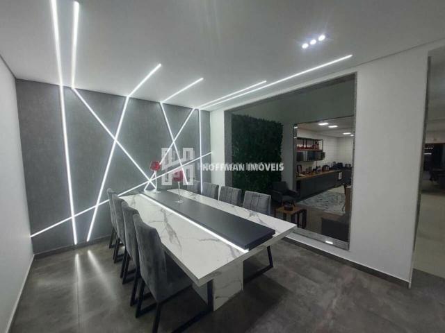 LINDO IMOVEL ALTO PADRÃO, MODERNO E COM FINO ACABAMENTO! REF. HI13939