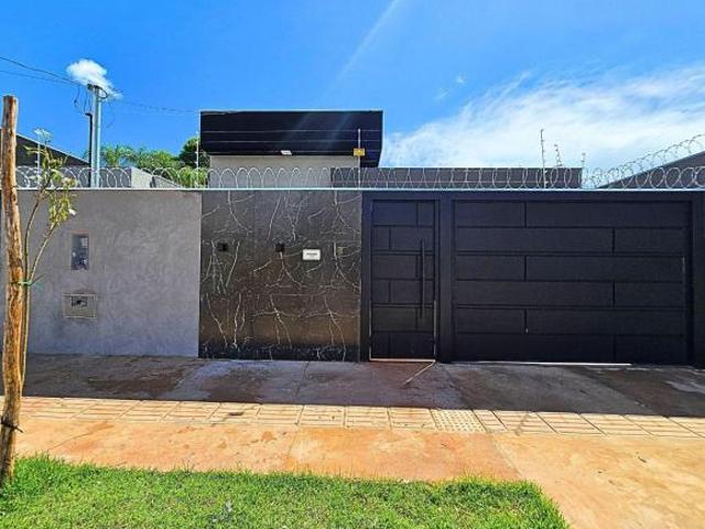 Lindo imóvel no Rita Vieira, em excelente localização