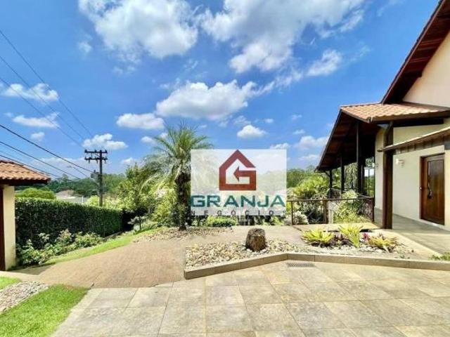 Lindo Imóvel Rústico, 4d/2sts, semi térrea, gourmet, lareira e linda vista! 445 m² por R$ 1.890.000