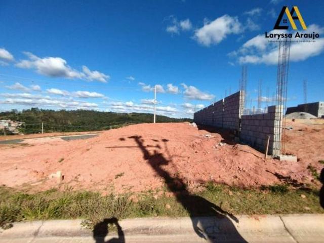 Lindo Lote a Venda em Local Privilegiado em Caucaia do Alto, prox. ao Centro
