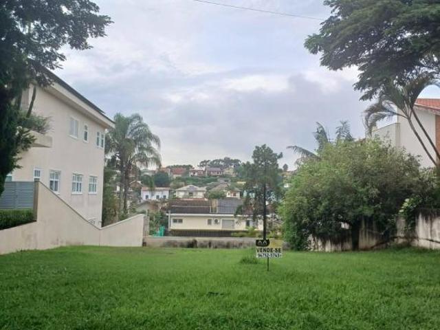 LINDO LOTE ALPHAVILLE, ÓTIMA LOCALIZAÇÃO E TOPOGRAFIA!