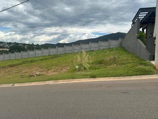Lindo lote condomínio alto padrão em Atibaia