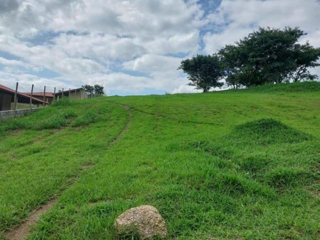 LINDO LOTE DE 1596M² NO COND. 3 LAGOS MAIRINQUE