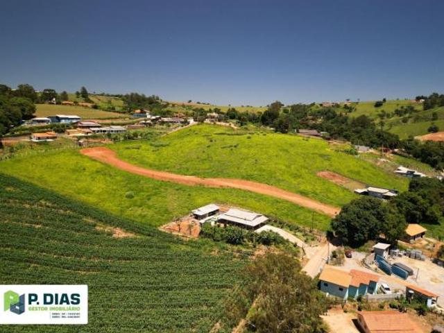 Lindo loteamento em Pinhalzinho, Região do Circuito das Águas Paulista