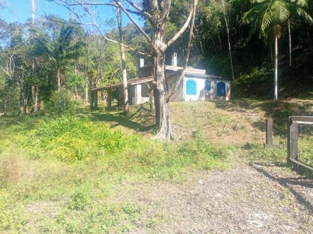Lindo Sítio a Venda na Cidade de Juquitiba SP
