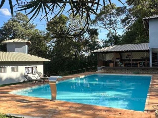 LINDO SÍTIO À VENDA NO CONDOMÍNIO NOSSA FAZENDA, ESMERALDAS/MG