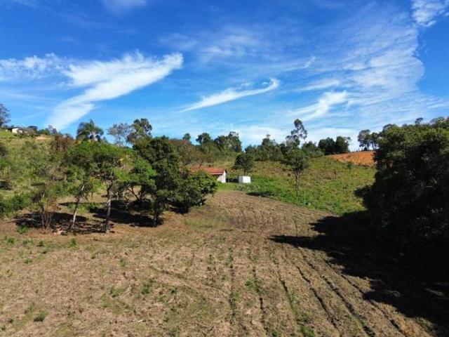 Lindo Sítio à Venda em Toledo MG 1 Alqueire Paulista 24.200 m² com escritura