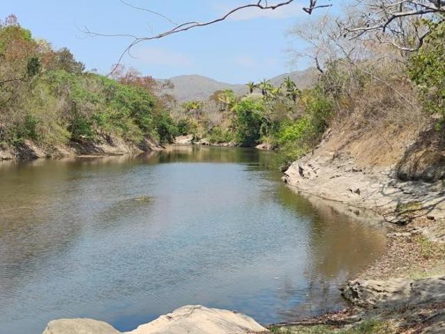 LINDO SÍTIO BEIRA RIO, CHAPADA DOS VEADEIROS