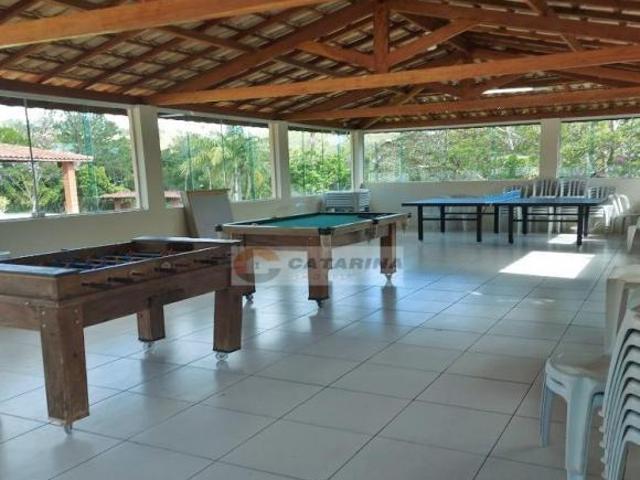 LINDO SITIO COM 20.000m² 02 CASAS Espaçosas
