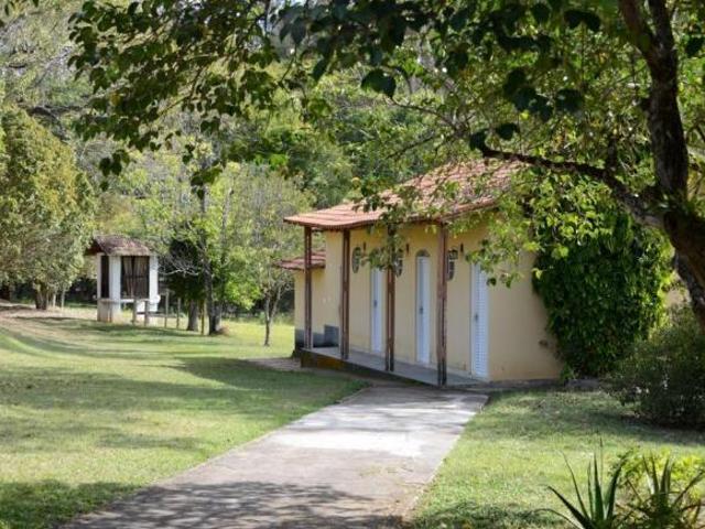 Lindo Sítio com 7,5 Hectares em Piranguinho MG