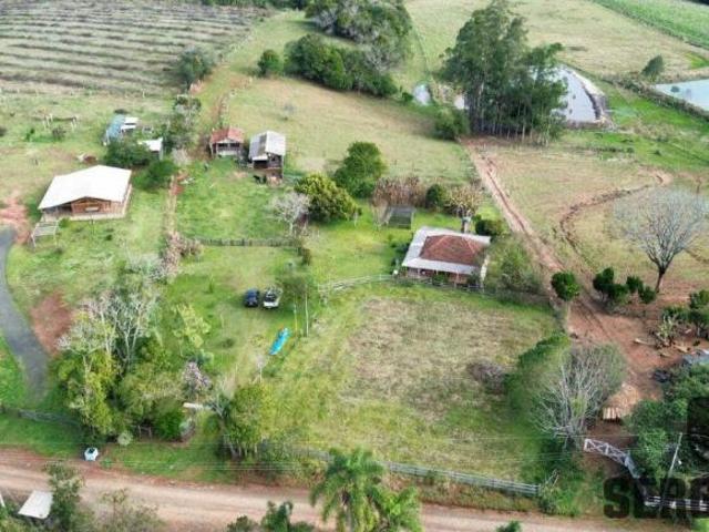 LINDO SÍTIO COM ESTRUTURA COMPLETA PARA DESCANSO, LAZER E MORADIA EM TRIUNFO RS