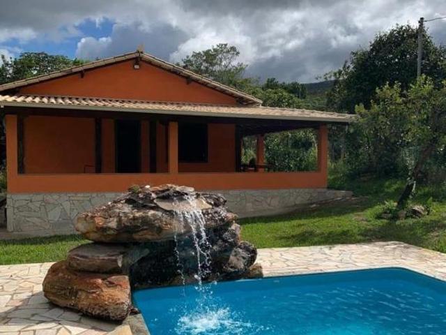 Lindo sítio com ótima localização em São José da Serra