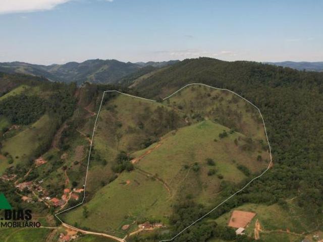 Lindo Sítio no Município de Monte Alegre do Sul, interior de São Paulo
