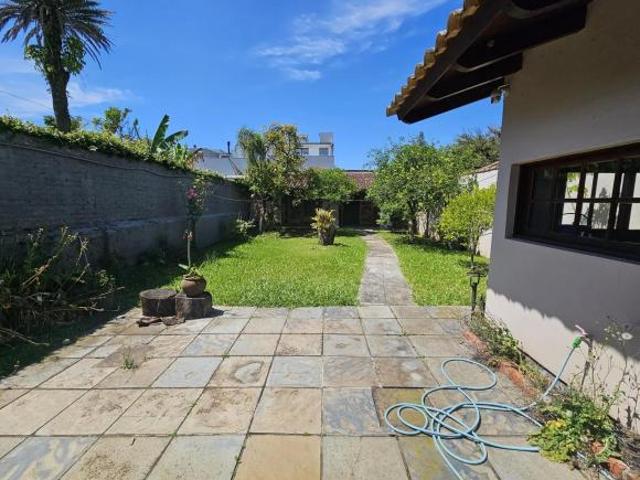 LINDO SOBRADO NO MELHOR PONTO DO BAIRRO TRISTEZA