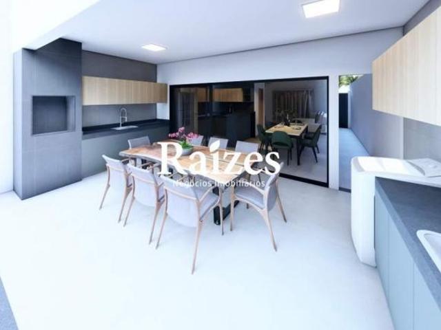 Lindo Sobrado no Novo Mundo com 3 quartos sendo 1 suíte