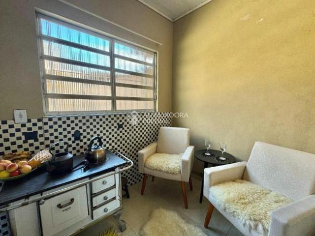 Lindo sobrado no bairro Rio Branco com uma excelente piscina no terraço