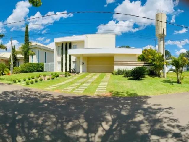 Lindo Sobrado no Condomínio Vale do Lago Residencial com 460m²