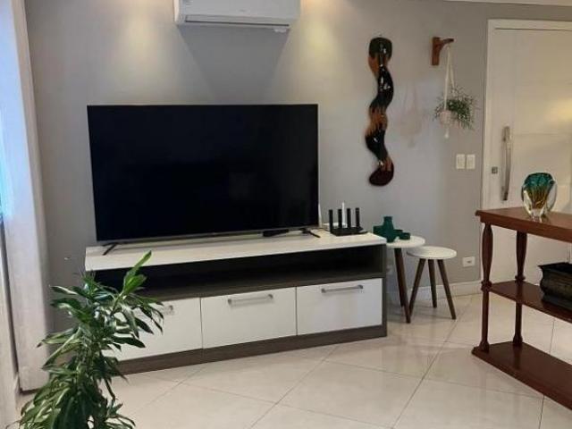 Lindo Sobrado no Condomínio Bella Colonia, com lazer completo, próximo a comércios e serviços