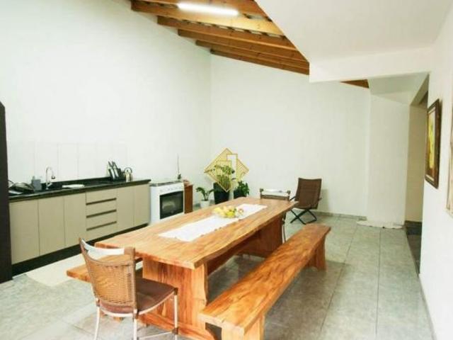 Lindo sobrado no coqueiral