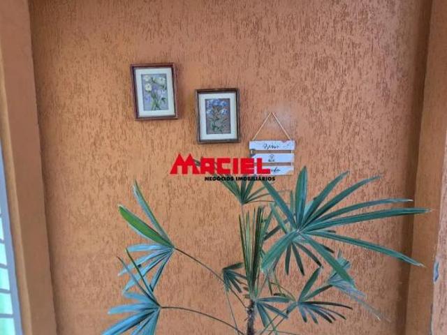 Lindo sobrado no Jardim Alvorada com 3 dormitórios e suite e espeço gourmet