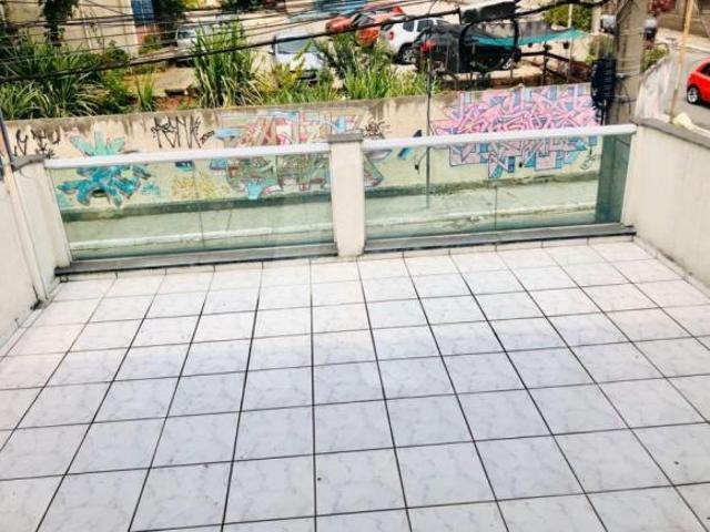 Lindo sobrado no Jardim Brasil com 2 suítes, 2 vagas de garagem