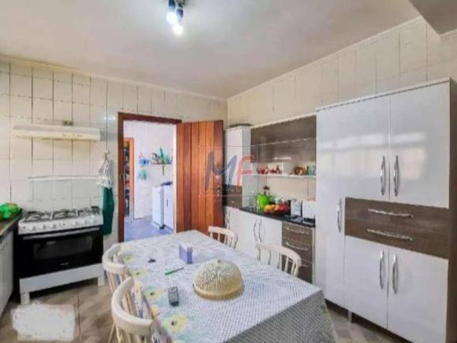 Lindo sobrado no Jardim do Mar SBC, sendo 4 suítes, sala, cozinha, 2 sótãos, lavabo, banheiros, 6
