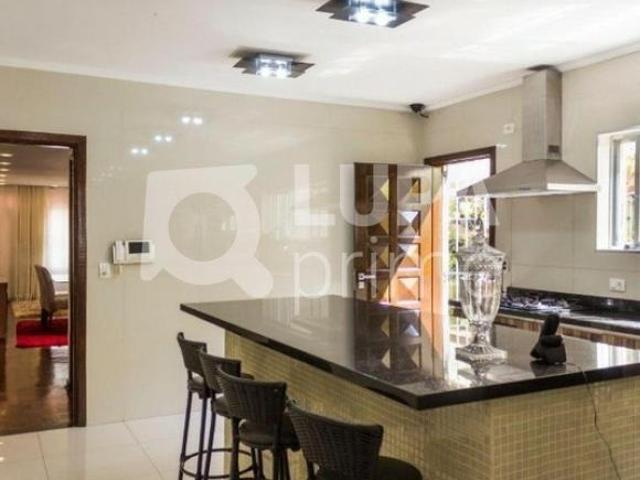 Lindo Sobrado a venda com 3 dormitórios 1 suíte 4 vagas Lauzane