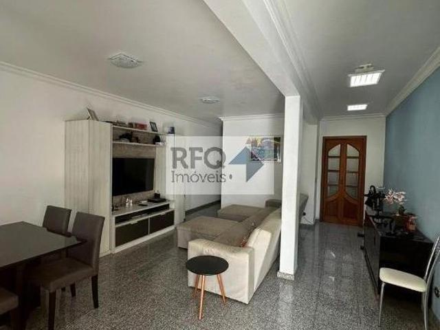 Lindo Sobrado à venda com 3 dormitorios na Regiao do Jardim da Gloria !