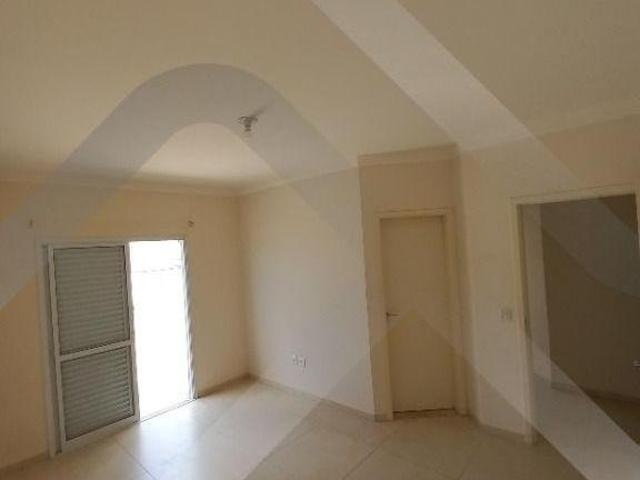 Lindo sobrado à venda de 244 m², com 3 suítes no Condomínio Ibit Sorocaba