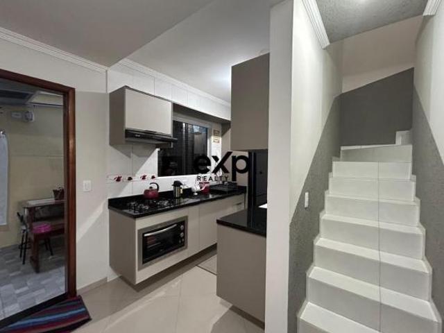 Lindo Sobrado à Venda Moderno, Planejado e Pronto para Morar