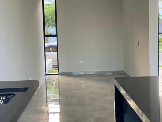 Lindo Sobrado a venda no Condomínio Terras de São Francisco com 160m²