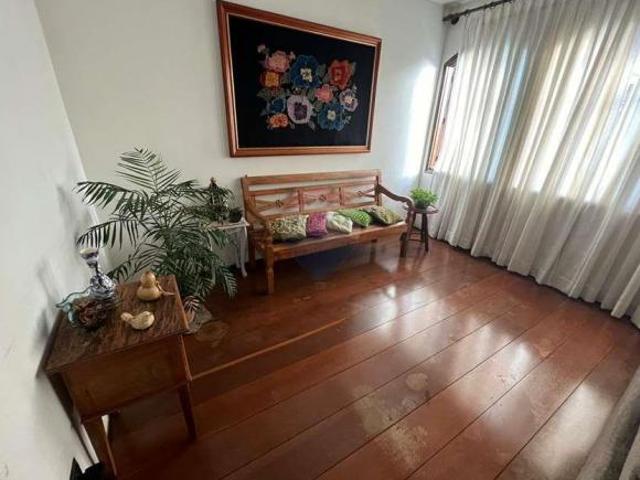 Lindo Sobrado a venda no centro da cidade!