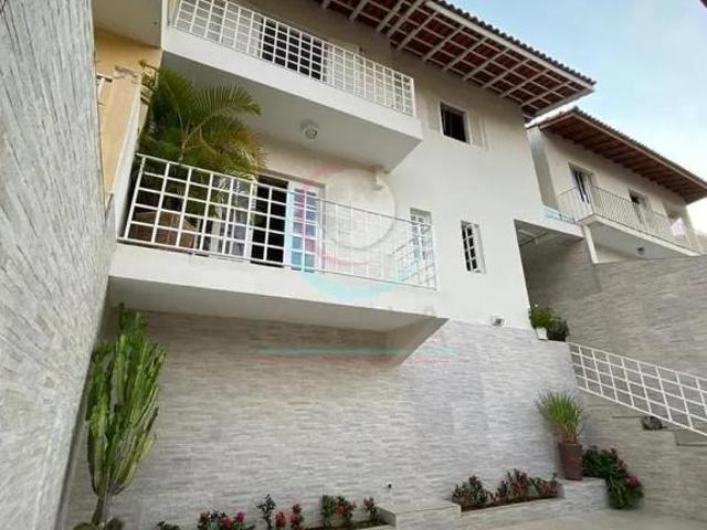 Lindo sobrado à venda no bairro do Horto Florestal a 1 quadra do Parque Florestal da Cantareira