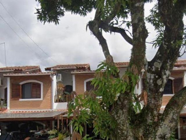 Lindo Sobrado à Venda no Indaiá próximo da Praia