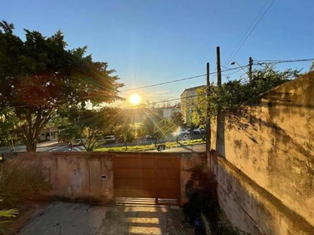 LINDO SOBRADO À VENDA NO PARQUE JAMBEIRO