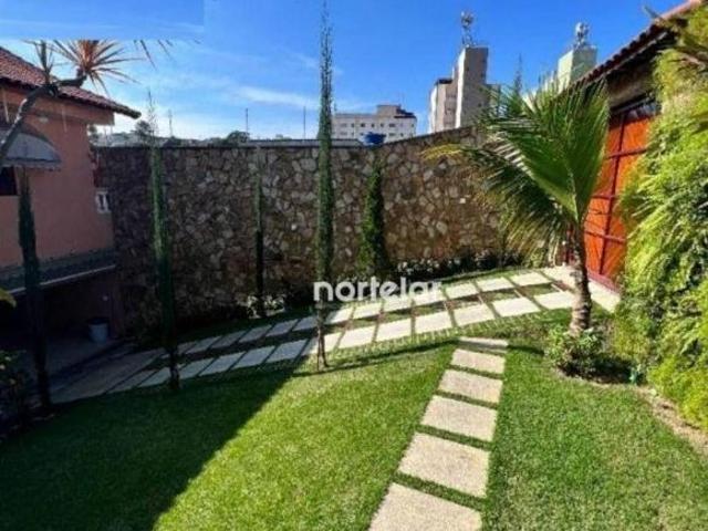 LINDO SOBRADO À VENDA NA VILA NOVA CACHOEIRINHA.