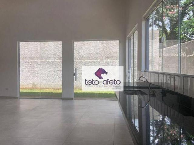 Lindo sobrado abaixo do valor de mercado, só R$ 580 mil!