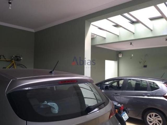 Lindo sobrado Acabamento de primeira qualidade Excelente localização e va.