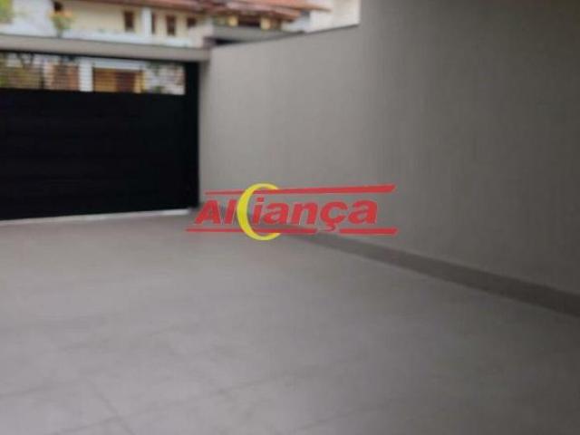 Lindo Sobrado Alto Padrão 3 Dorms 3 suítes no Jardim Guapira em SP