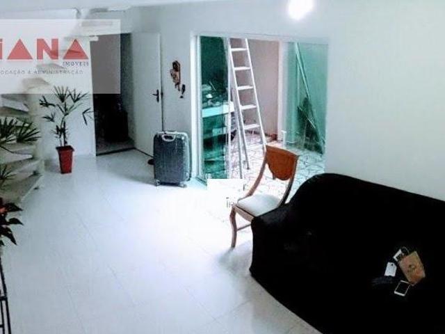 Lindo Sobrado Bairro Assunção c/ 3 vagas de Garagem !