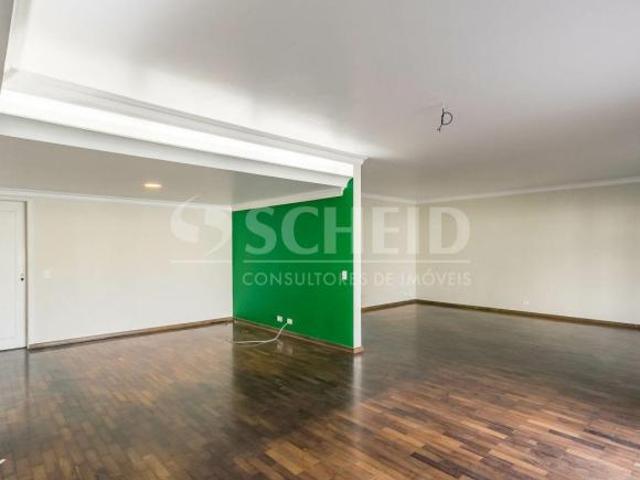 Lindo sobrado com 433m² e acessibilidade para cadeirantes ou pessoas com dificuldade de locomoção