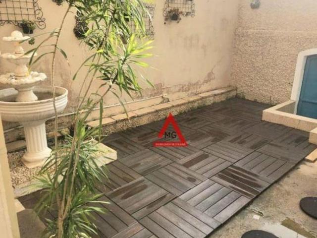 Lindo Sobrado com 4 quartos e 2 salas amplas no Centro de Itajubá
