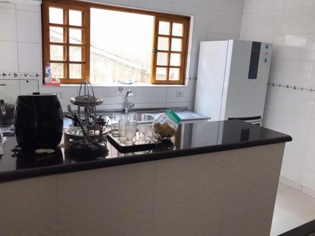 Lindo Sobrado com 4 quartos, sendo suíte com 2 vagas de garagem