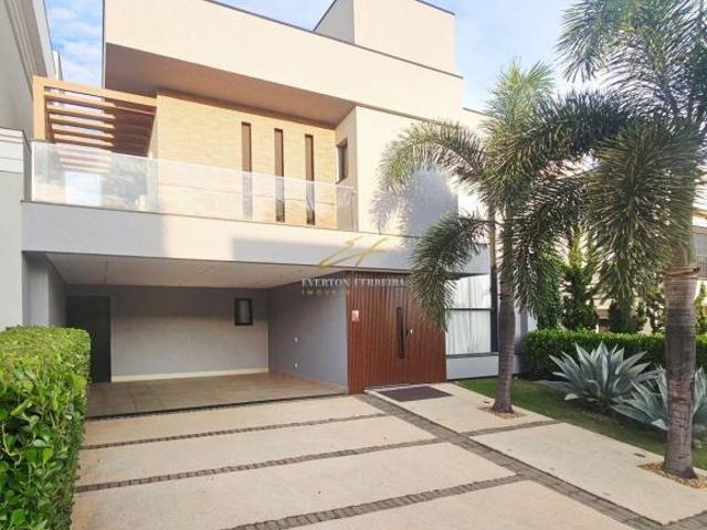 Lindo Sobrado com 4 Suítes, sendo 1 Master com Closet e Banheira, Piscina e SPA em Indaiatuba/SP