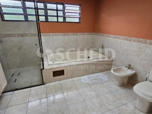 Lindo sobrado com 4 vagas e 3 quartos no Jardim Prudência
