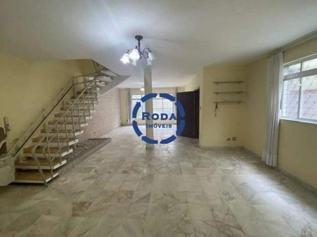 Lindo Sobrado com 5 dormitórios a venda no Gonzaga, Santos S.P