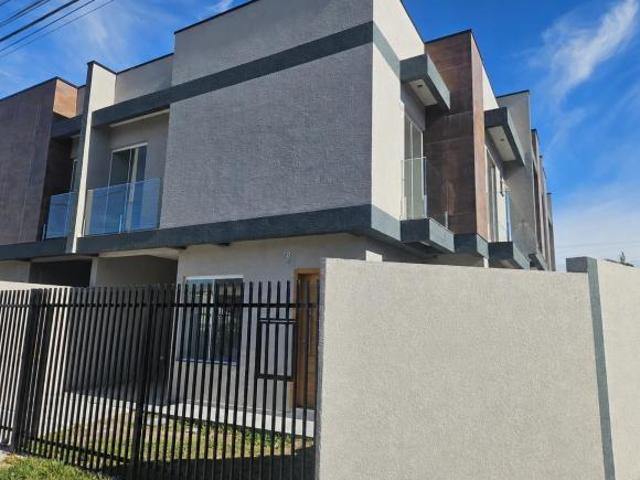 Lindo sobrado com 93,15 m² 03 quartos, próximo ao terminal do Fazendinha, em Curitiba