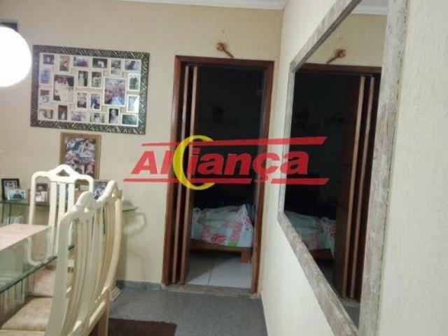 Lindo sobrado com 2 andares bem localizado proximo ao Comercio