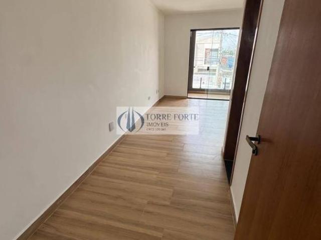 Lindo sobrado com 2 suites 2 vagas de garagem na Vila Antonieta