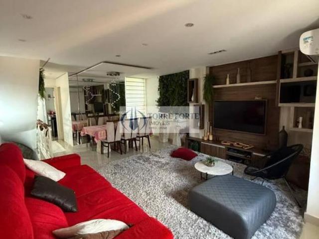 Lindo sobrado com 3 dormitórios e 4 vagas em Jardim Monte Kemel